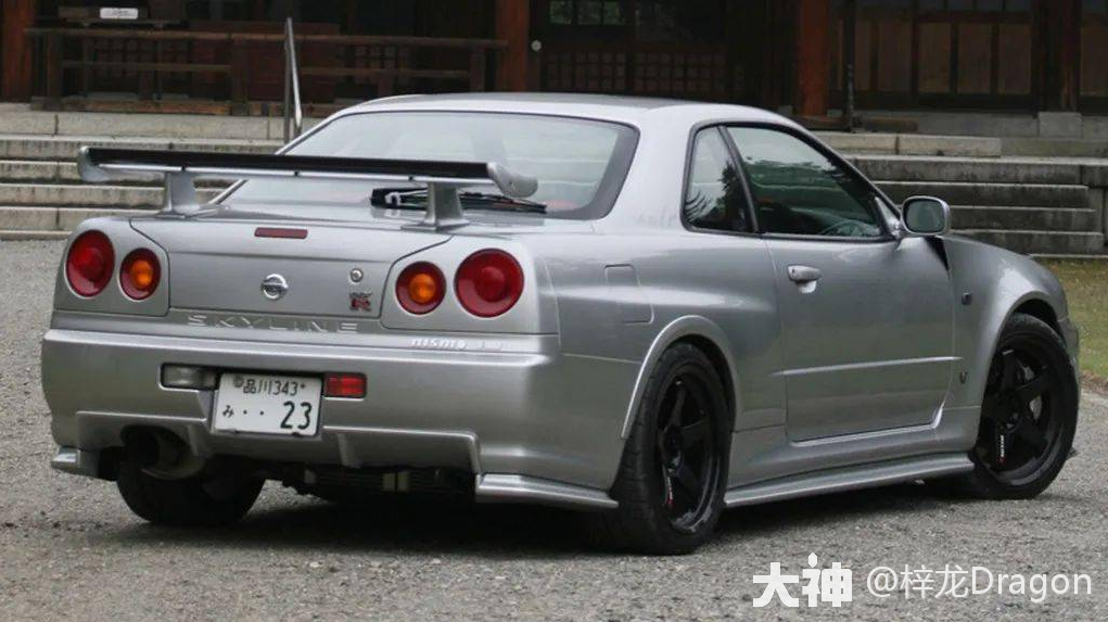 梓龙车话】以“战神”之名 带你走进日产Skline GTR的前世今生_巅峰极速 | 大神